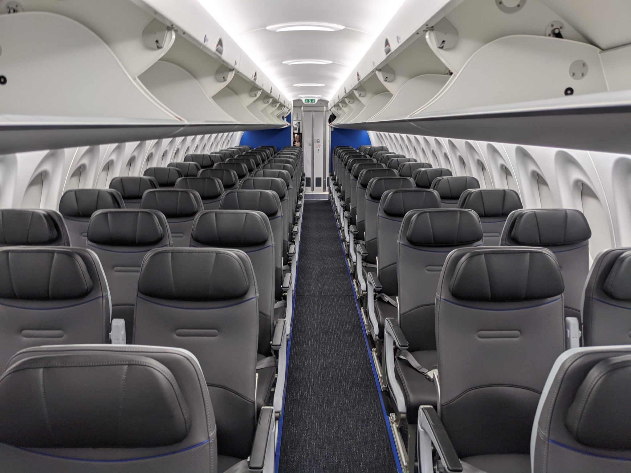 jetblue-a220-cabin-interior-seats | PaxEx.Aero