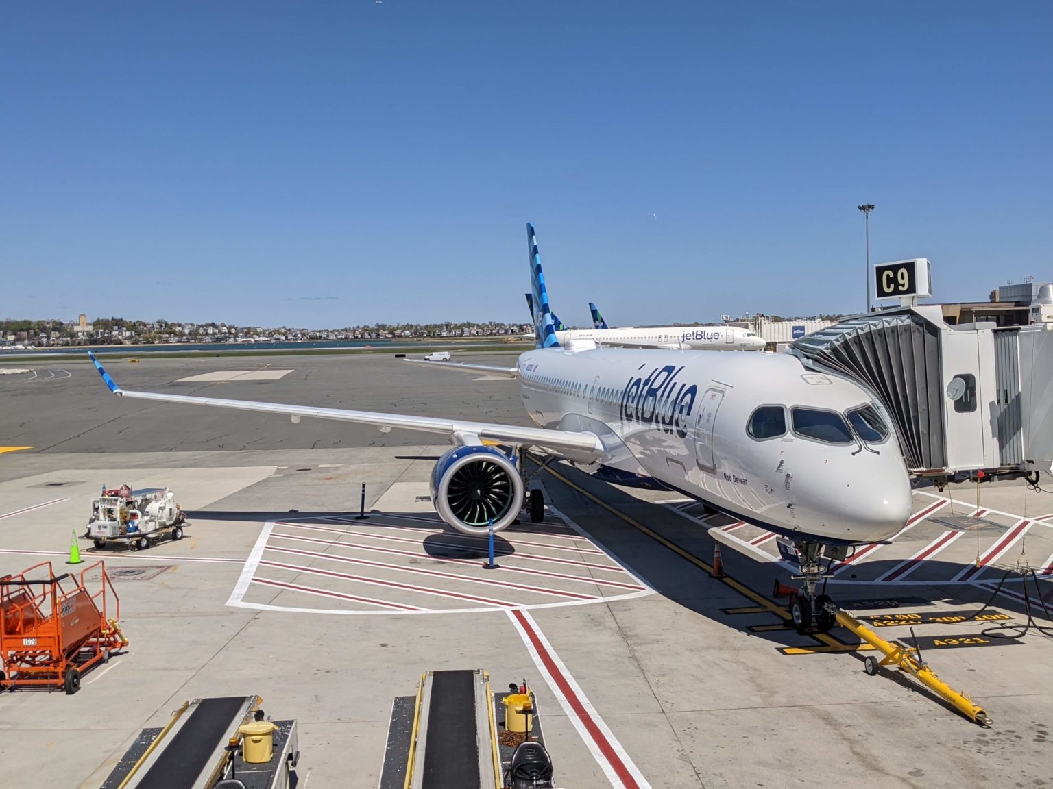 JetBlue schedules A220 transcon, Mexico service | PaxEx.Aero