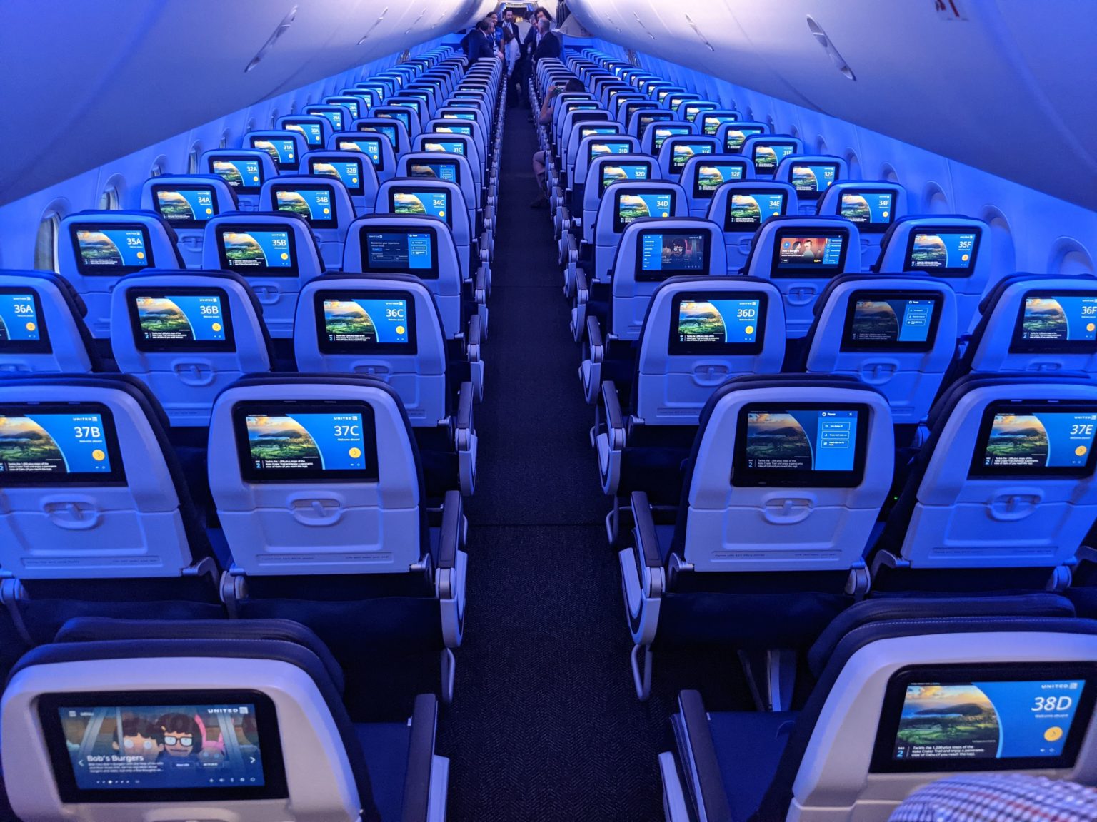 United's major IFE move | PaxEx.Aero