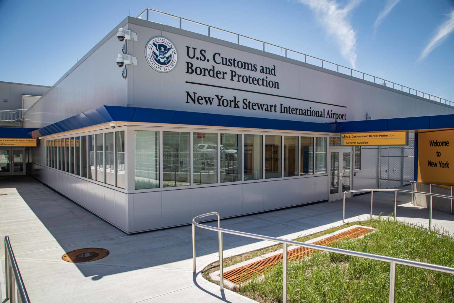 Play adds Stewart for a New York connection | PaxEx.Aero