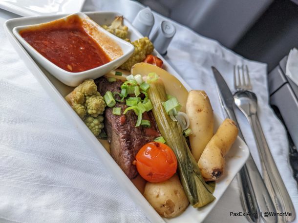 american-airlines-a321t-flagship-business-meal-short-rib | PaxEx.Aero