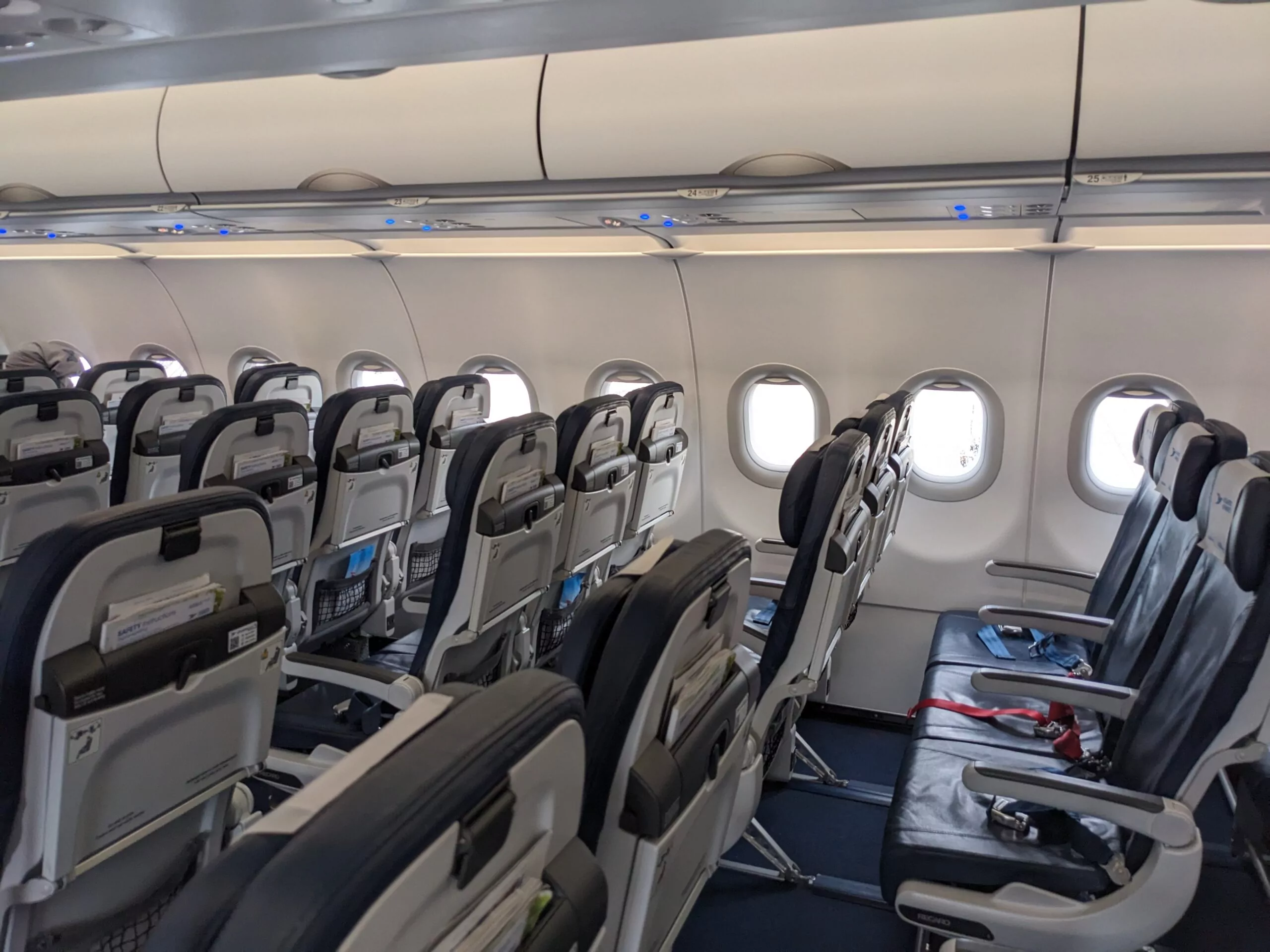 Airlines face family seating mandate from US DOT | PaxEx.Aero