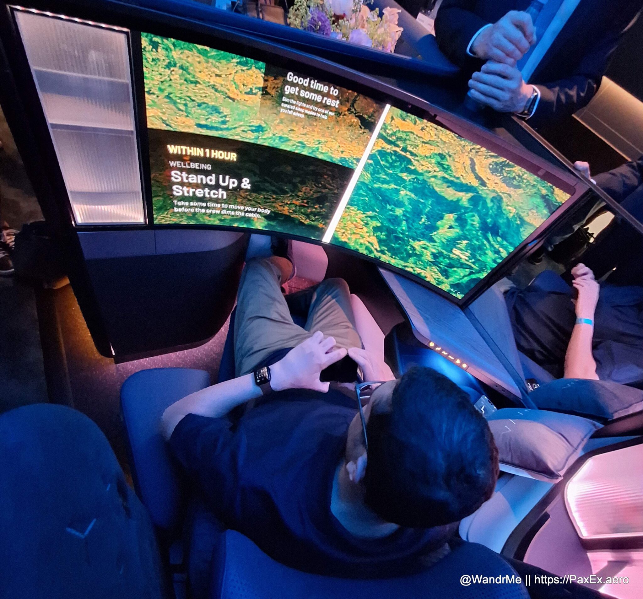 Collins, Panasonic launch Maya: next-gen business class concept seat ...