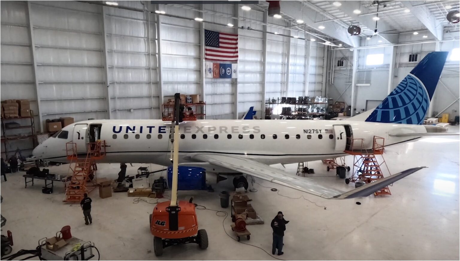United's Starlink RJ Takes a Break | PaxEx.Aero